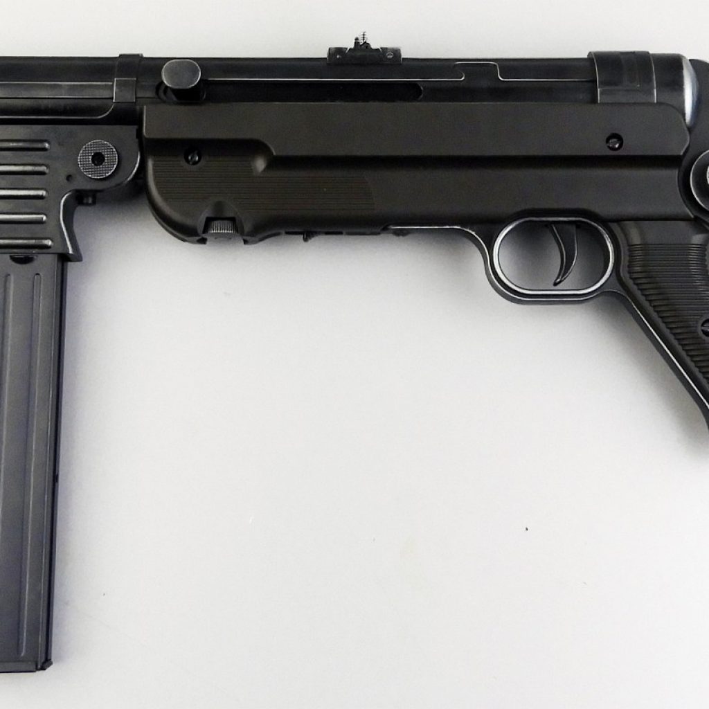 Gun Store Bunker, "EGO SUM BELLUM", Pistola mitragliatrice UMAREX ...