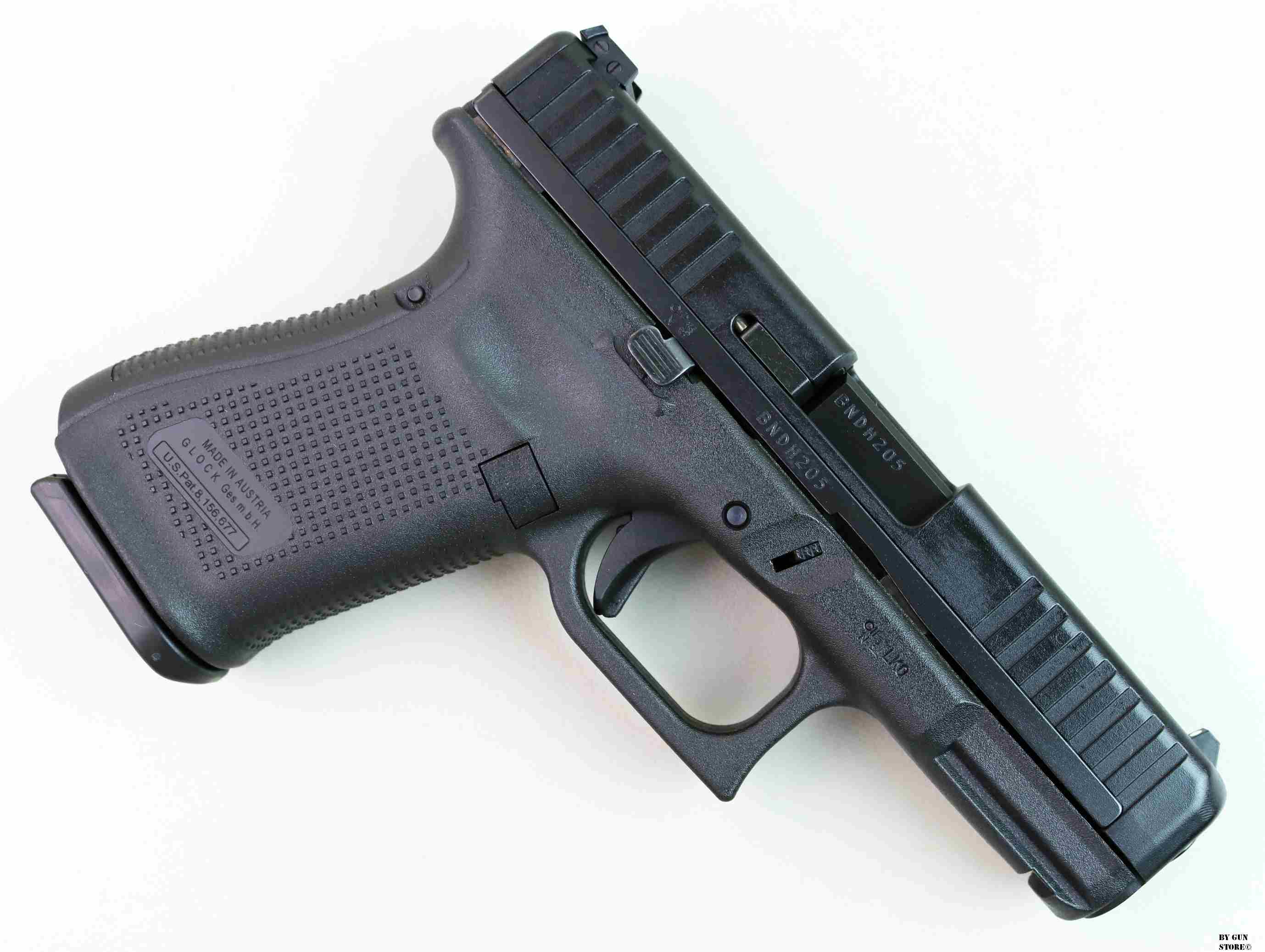 Gun Store Bunker, "EGO SUM BELLUM", Pistola Glock mod. 44 cal. 22 l.r ...