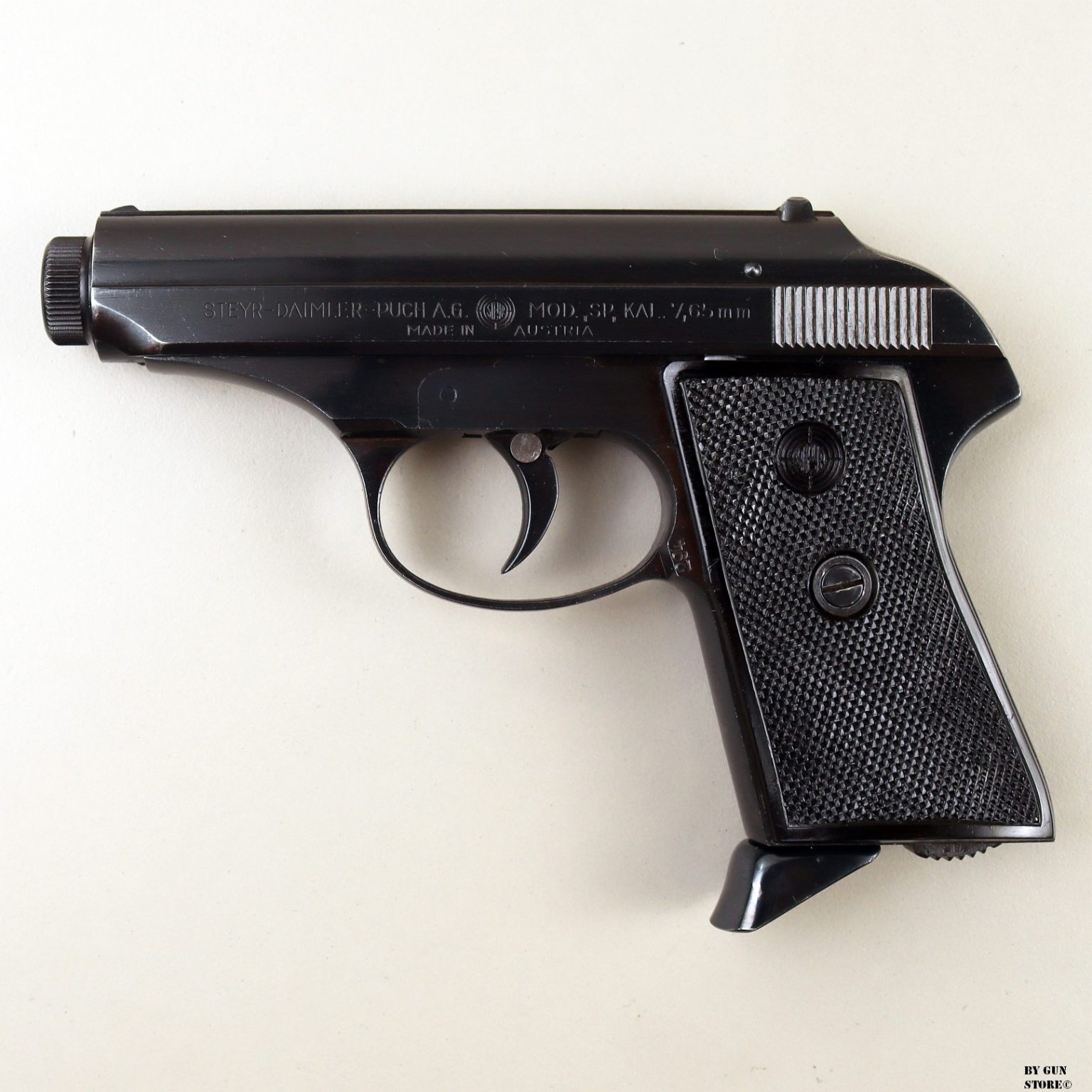 Pistola Steyr Daimler Puch AG mod. SP cal. 7,65 mm matr. 294 - Gun ...
