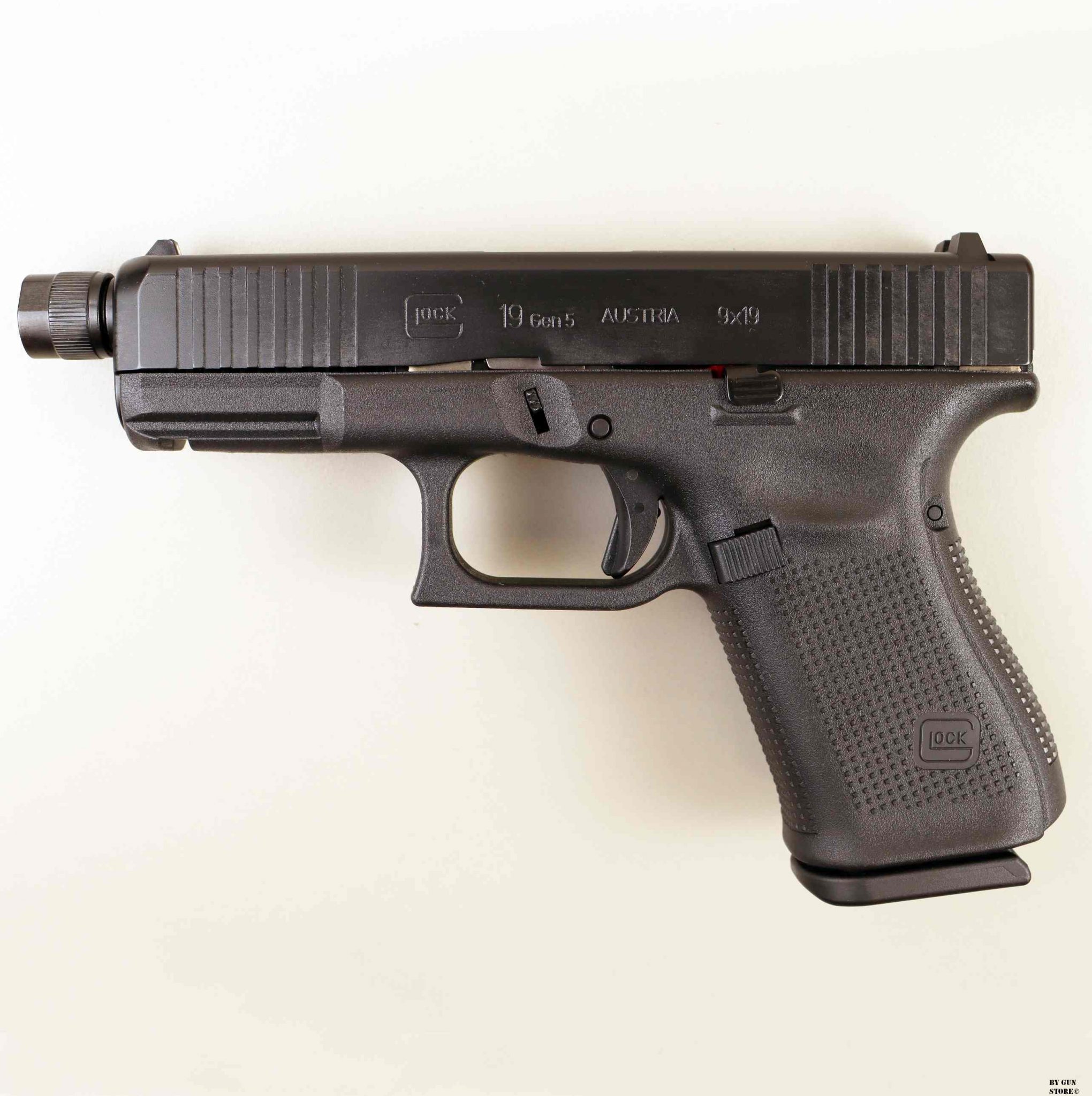 Pistola Glock mod. 19 GEN5 FS FTO cal. 9x19 mm - Gun Store Bunker